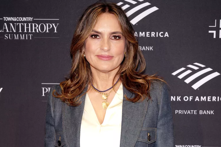 Mariska Hargitay Talks Embracing ‘Vulnerability’ in Her 60s: ‘Fear Is ...